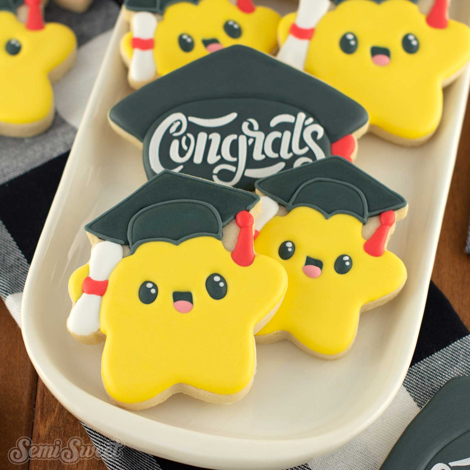 How to Make a Graduation Cookie Platter