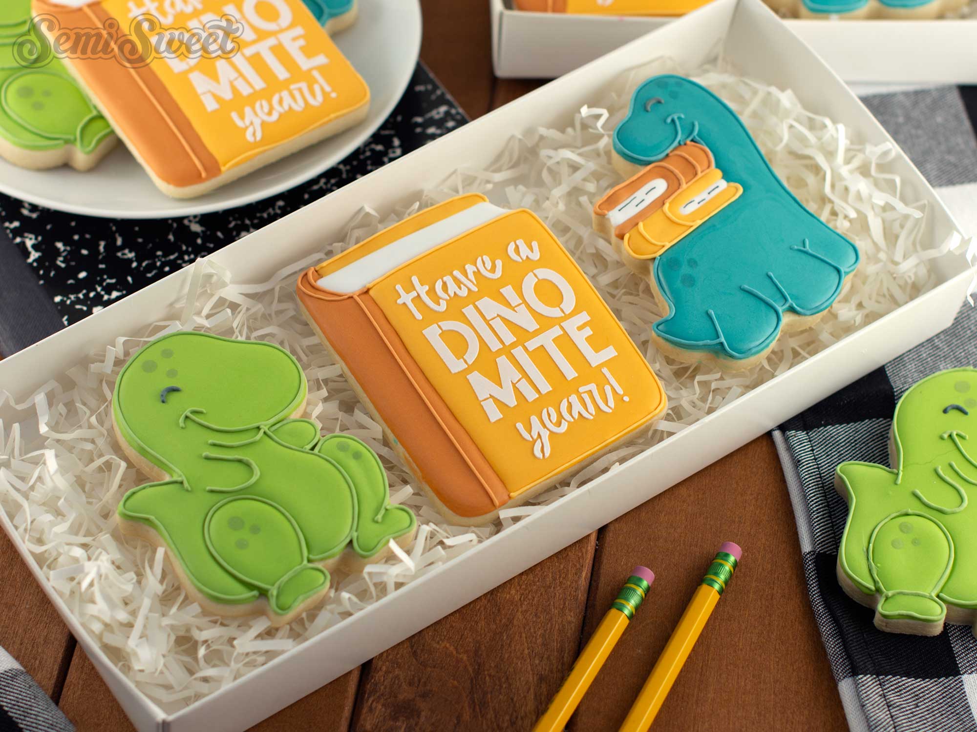 Decorate a Cute Dino Cookie Set for Back to School