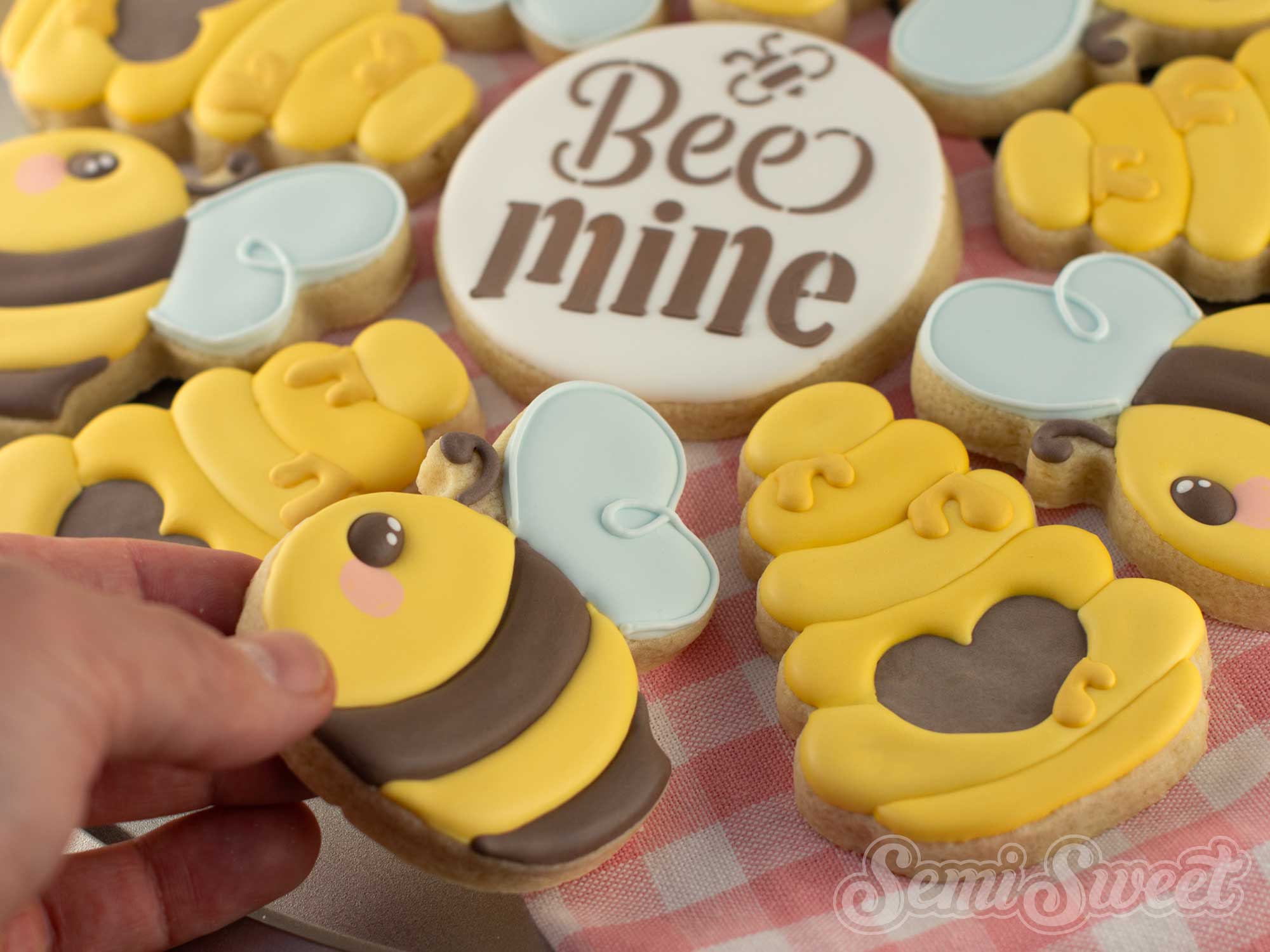 Decorate a Bee Cookie Platter for Valentine's Day