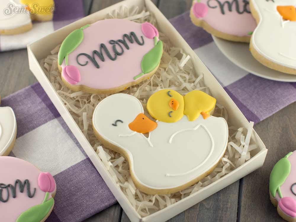 Decorate a Mama Duck Cookie for Mother's Day