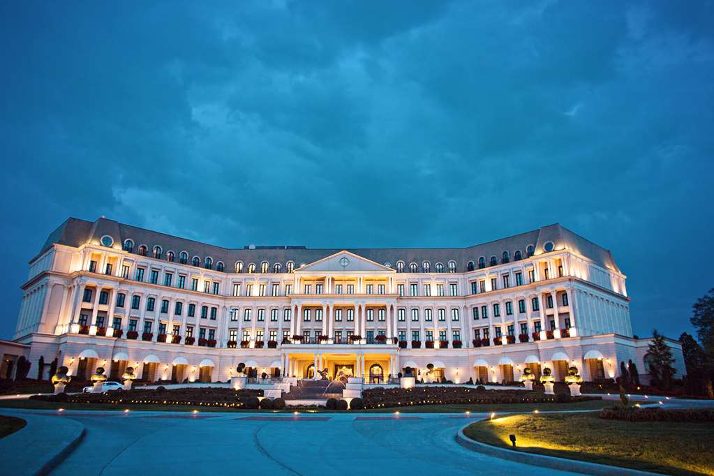 Nemacolin - Book with free breakfast, hotel credit, VIP status and more