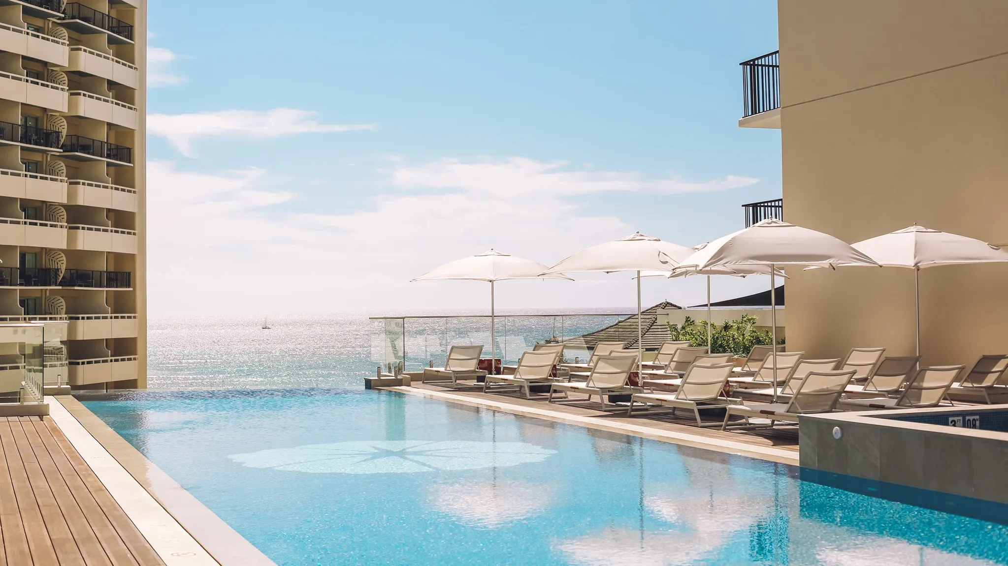 Halepuna Waikiki by Halekulani - Book with free breakfast, hotel credit ...