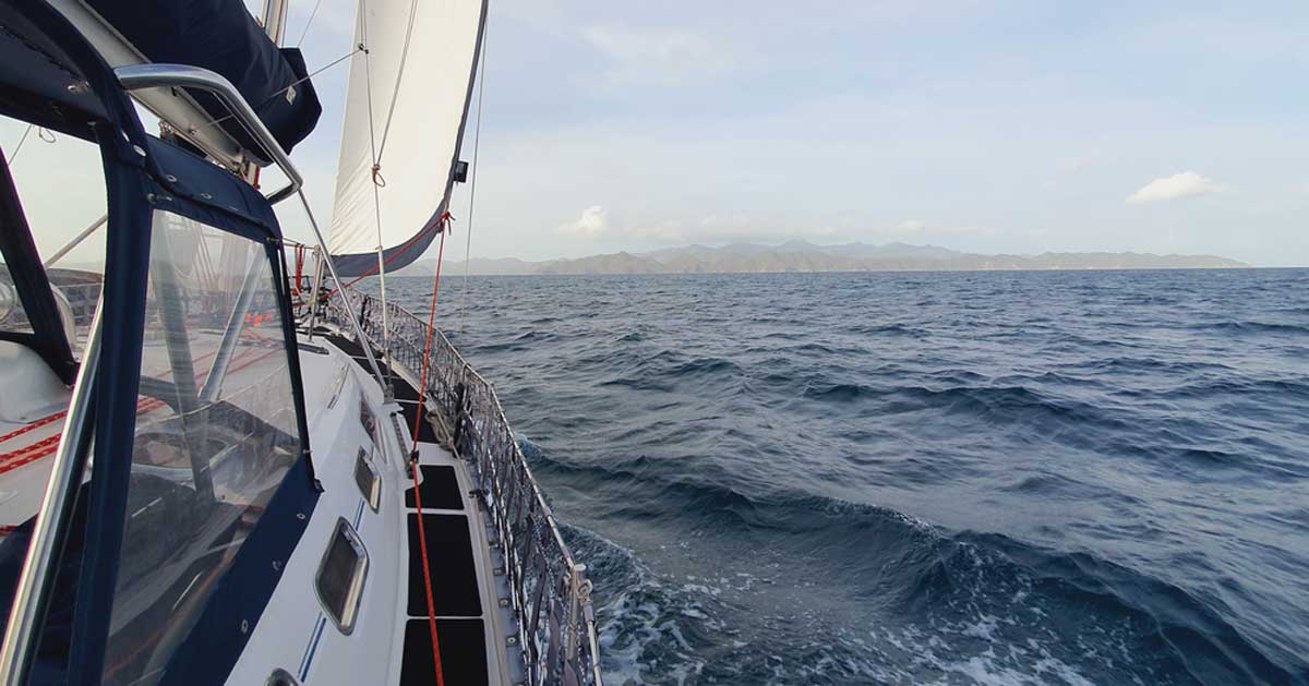 Best Sailboats for Solo Sailing | Retire Fearless