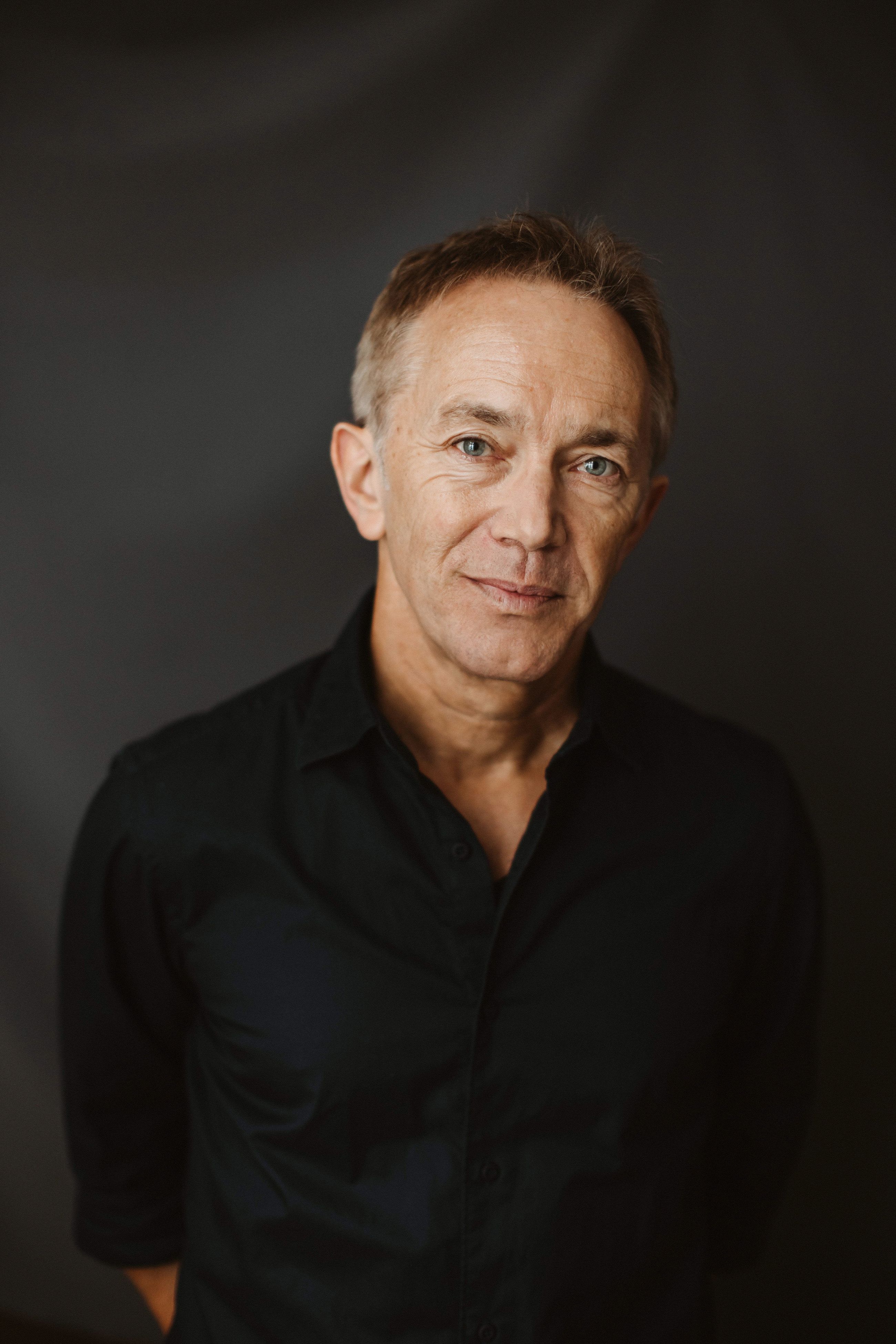 The Ripples and Whirlpools of the Brain