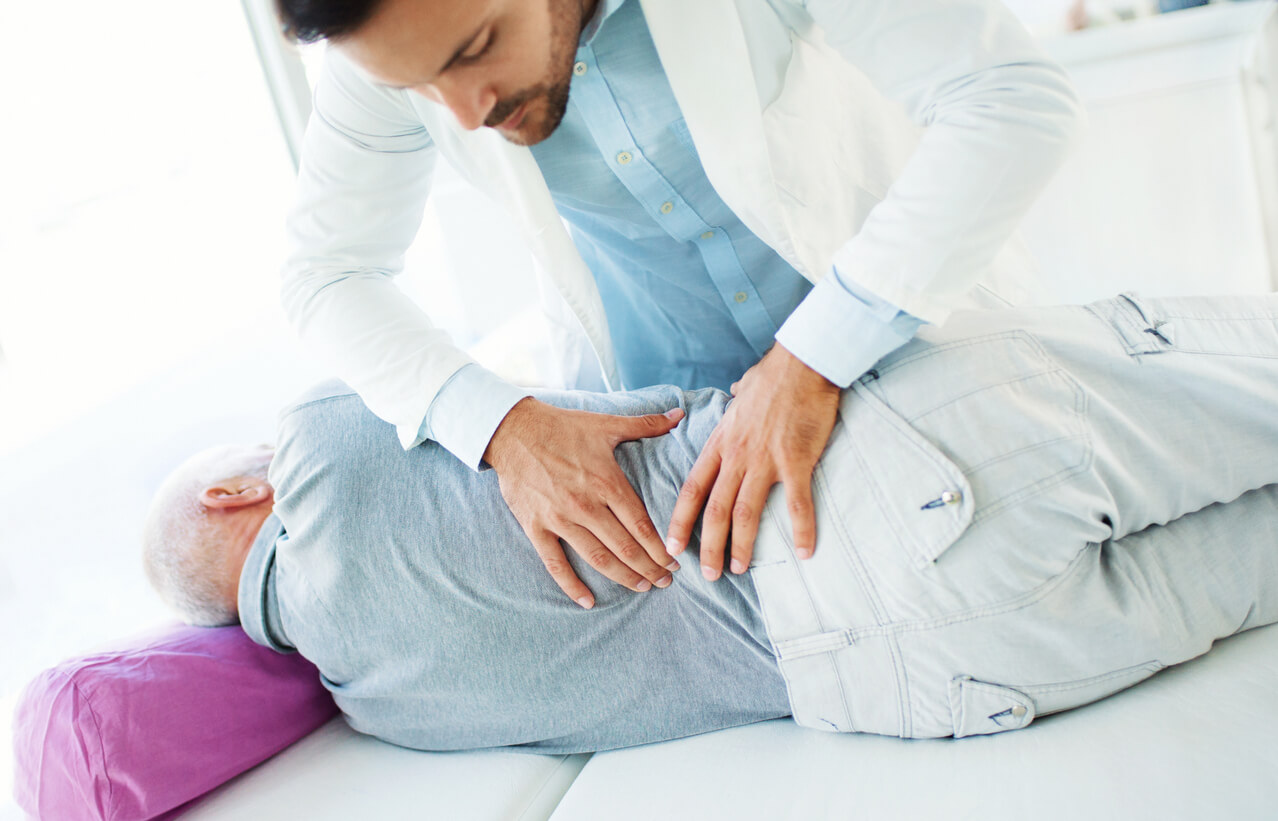 How to Treat Lower Back Pain - Articles & Advice | White House Clinic