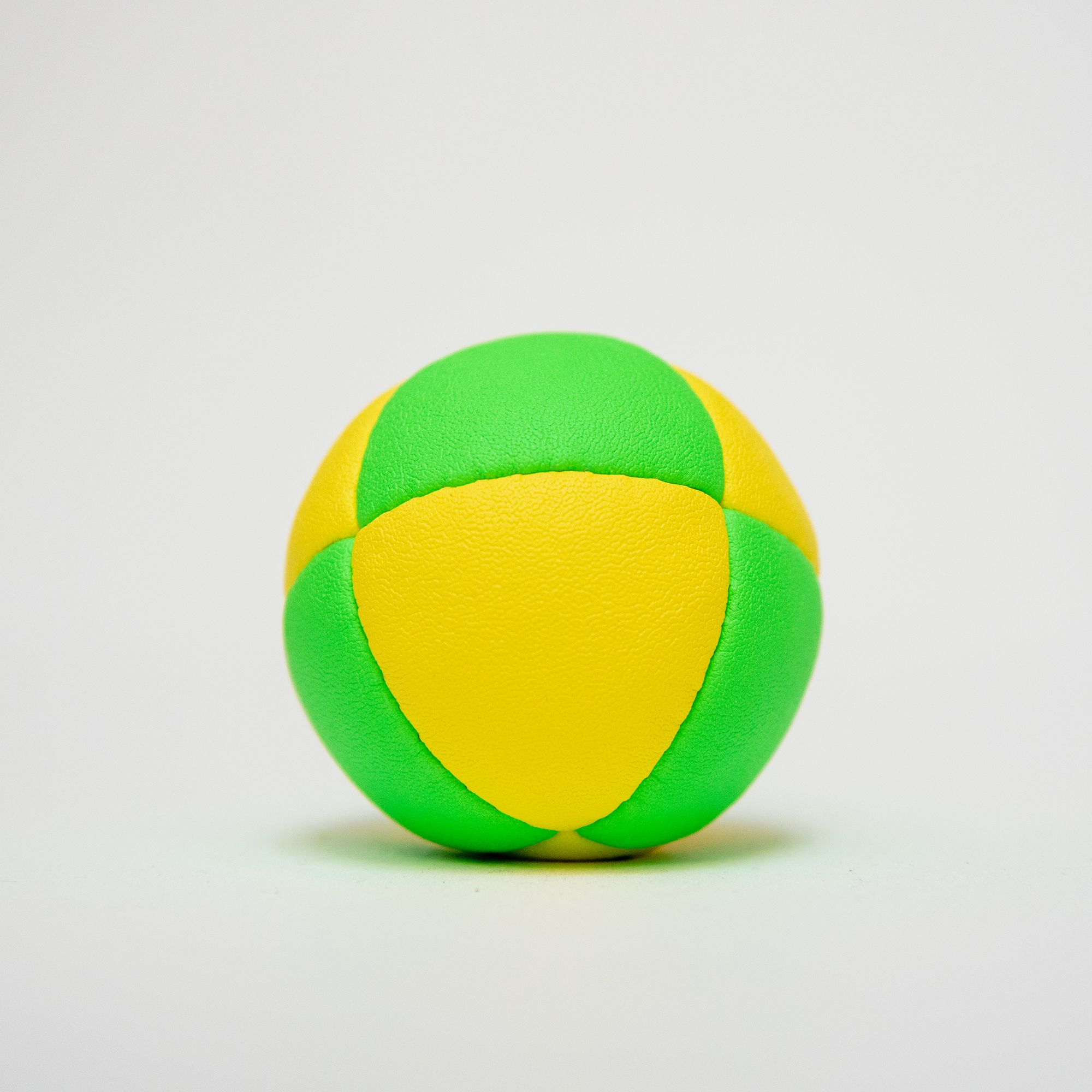 Jugglequip – Juggling equipment worth picking up