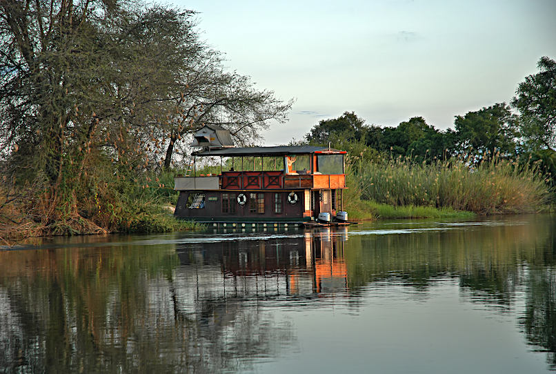 Houseboat & Bushmen | Self-Drive Namibia with Safari Drive