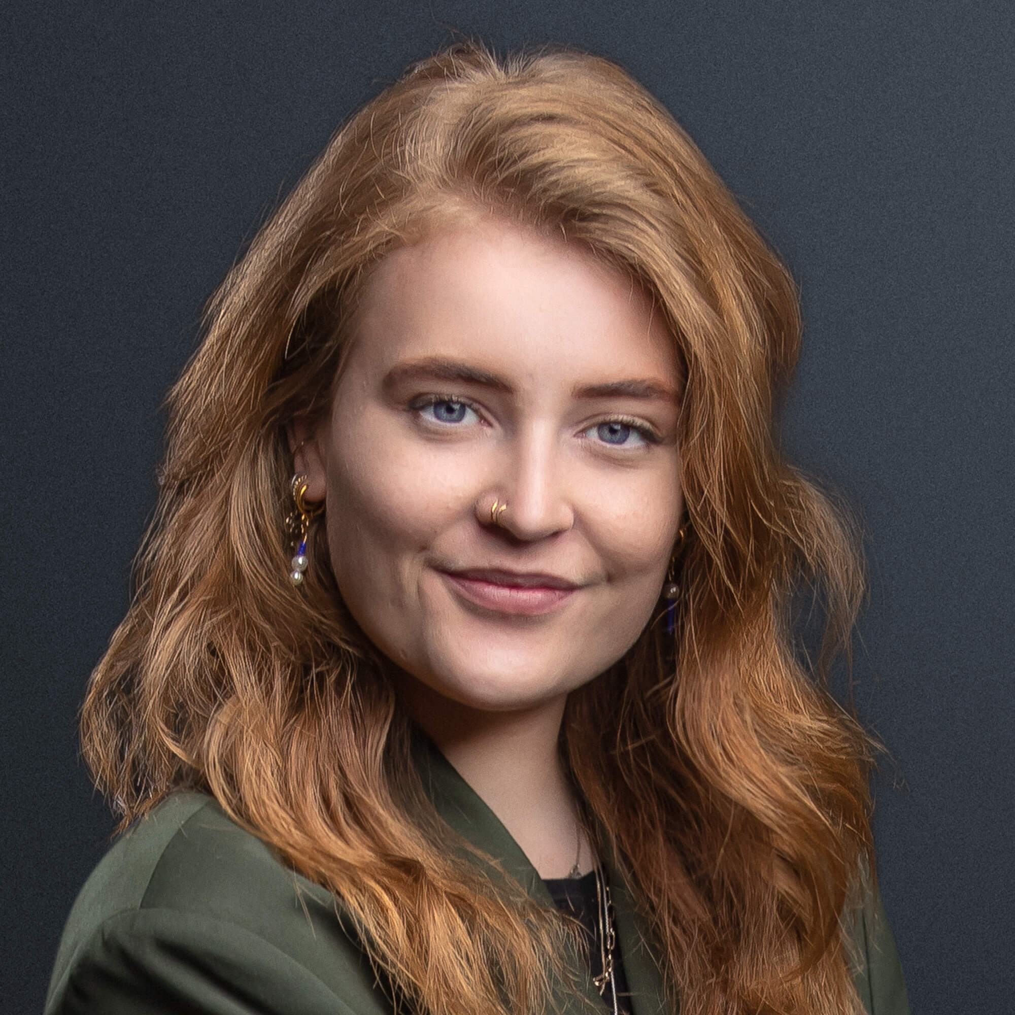 «Ich habe keine Angst meine Emotionen rauszulassen» - ELIF im Interview | LYRICS Magazin