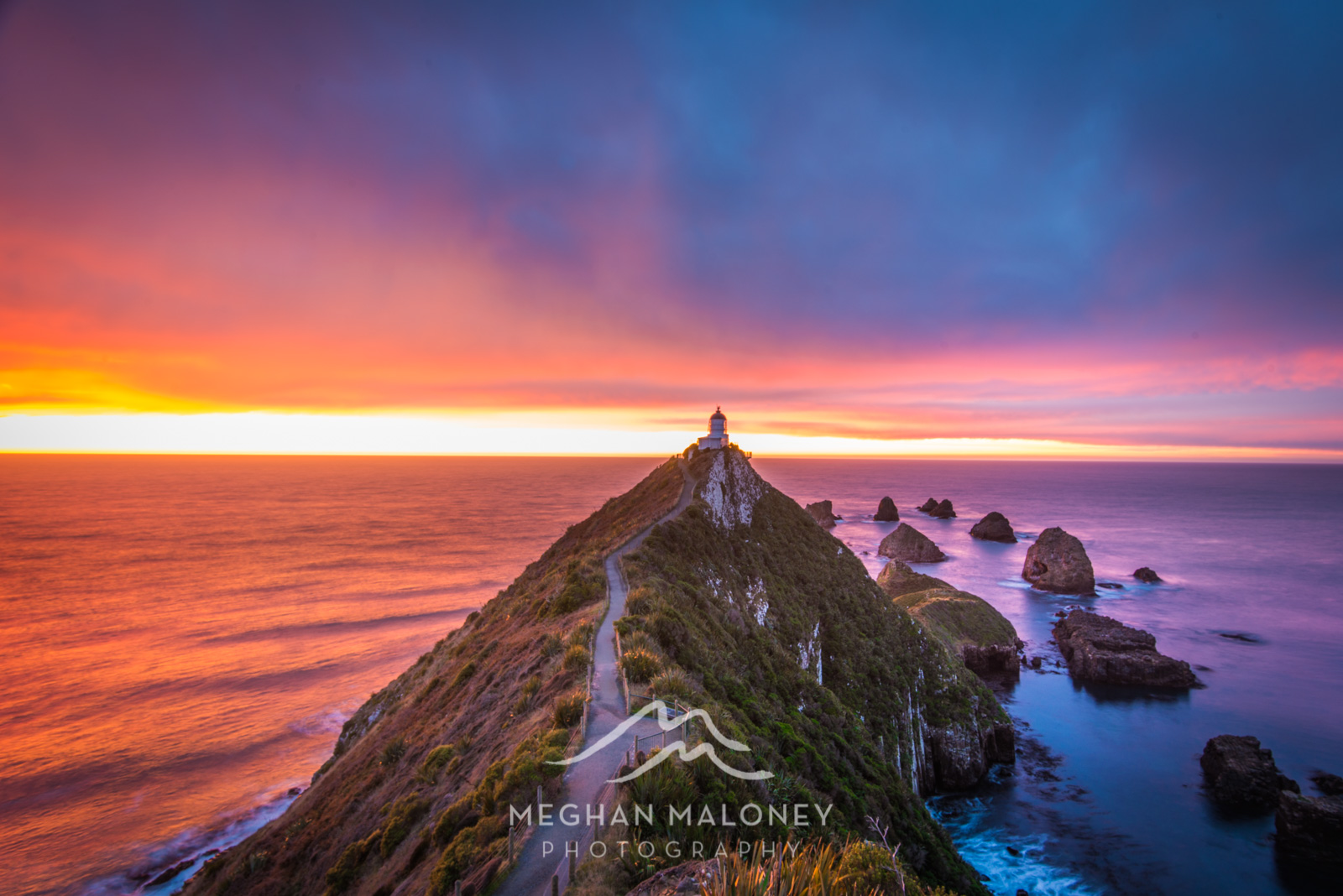 6 Epic Lighthouses to Visit in New Zealand | Photos of NZ Lighthouses