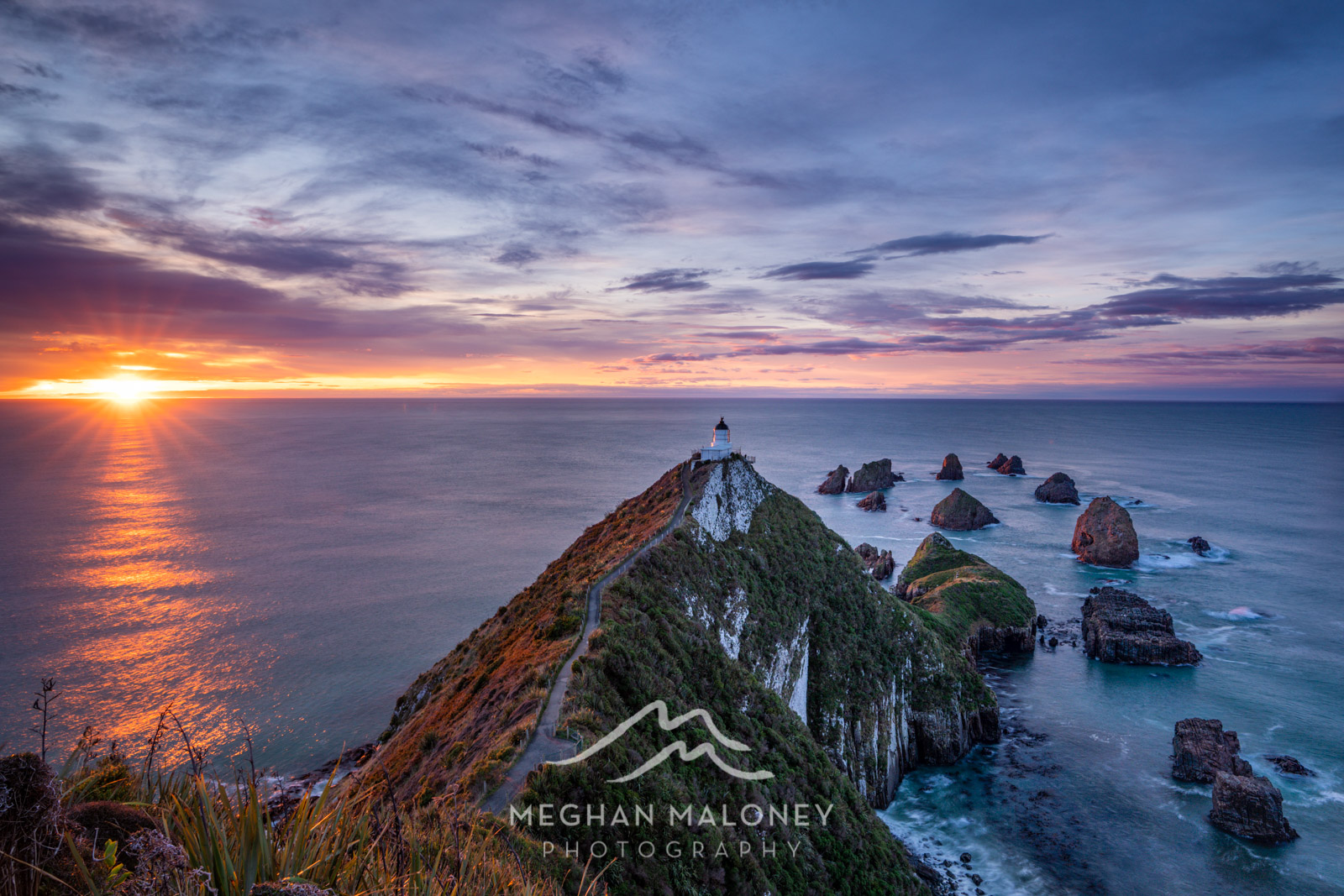 6 Epic Lighthouses to Visit in New Zealand | Photos of NZ Lighthouses