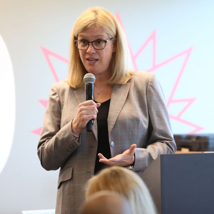 Michele O’keefe Quitte Ses Fonctions De Présidente Et Directrice ...