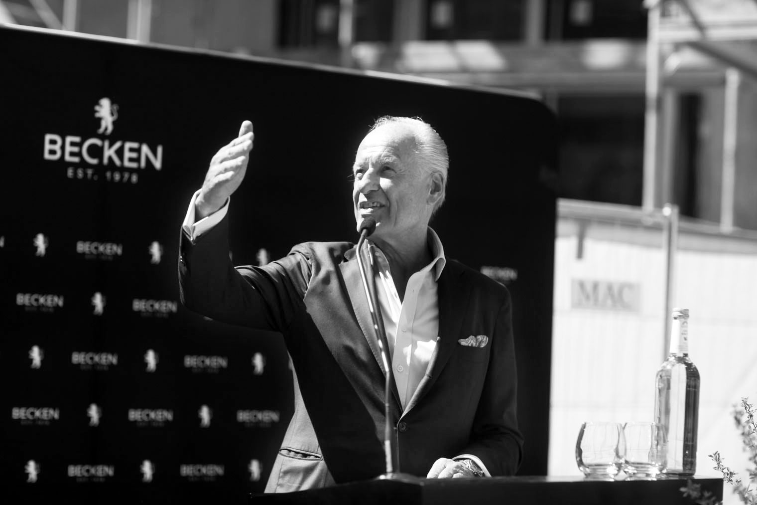 News - Topping out ceremony for ‘Hoch der Isar’ residential complex ...