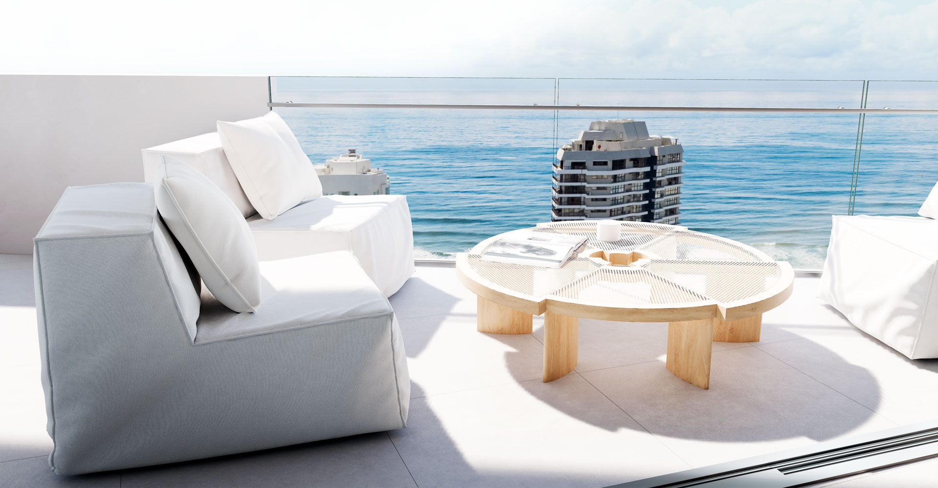 White - Main Beach | Buildmedia