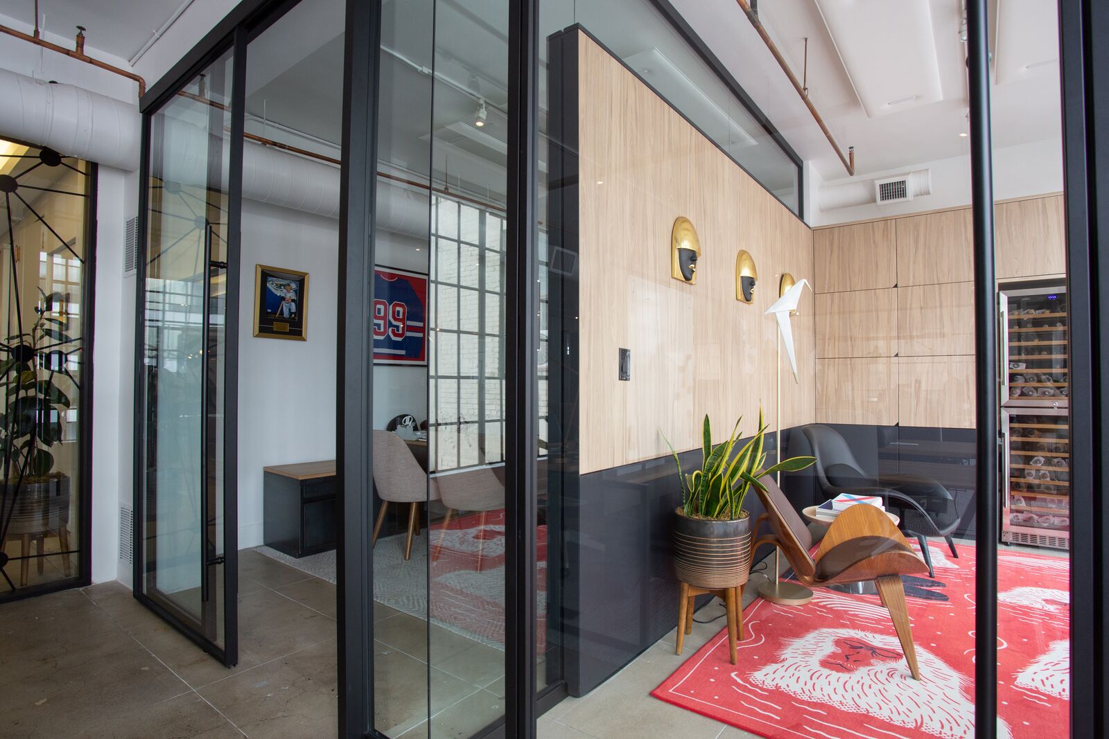 Tangram Project: Tangram DTLA Falkbuilt Walls