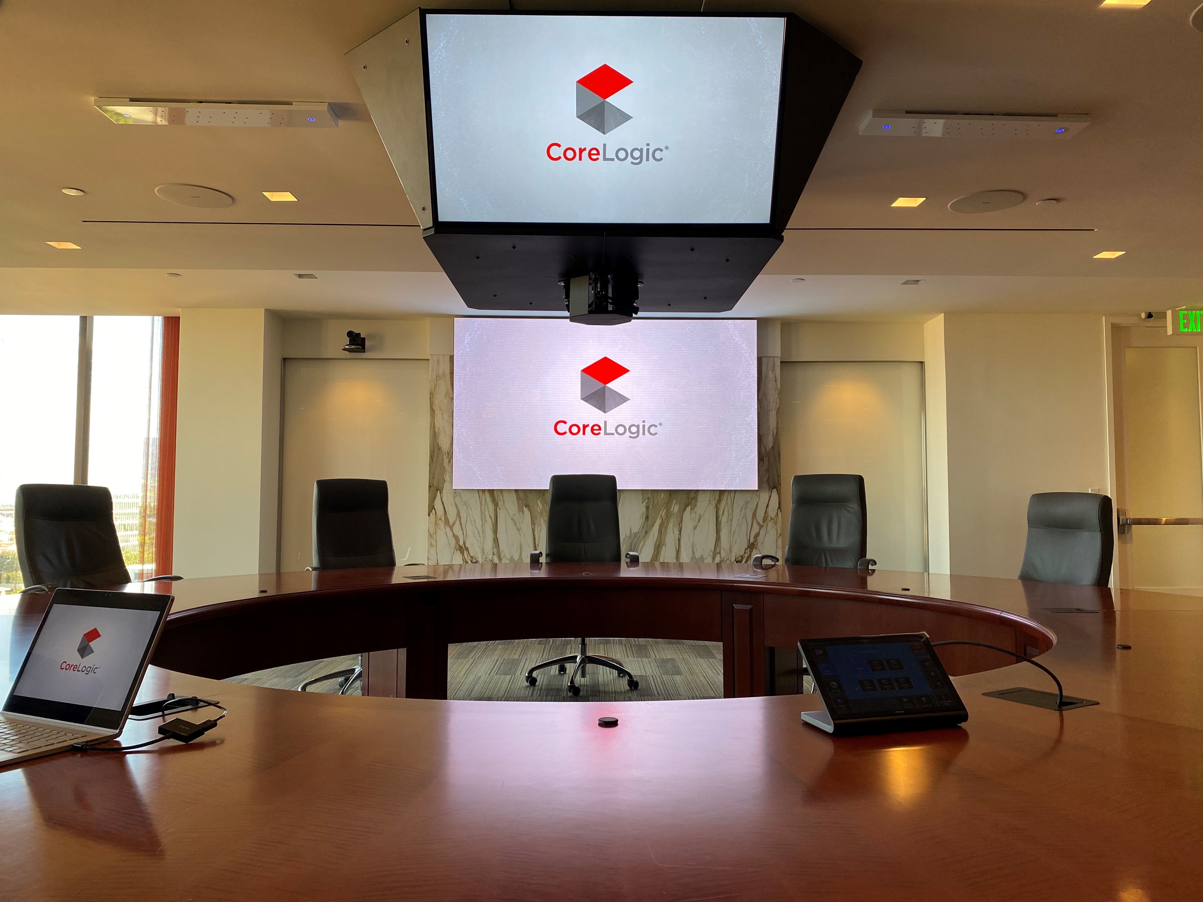 Accommodating Various Table Shapes and the Zoom Experience