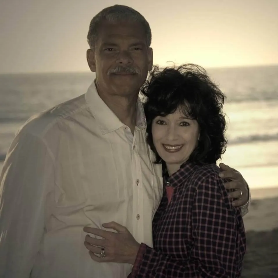 Crafting Workspaces: Tangram's Excellence in Contract Furniture Design.