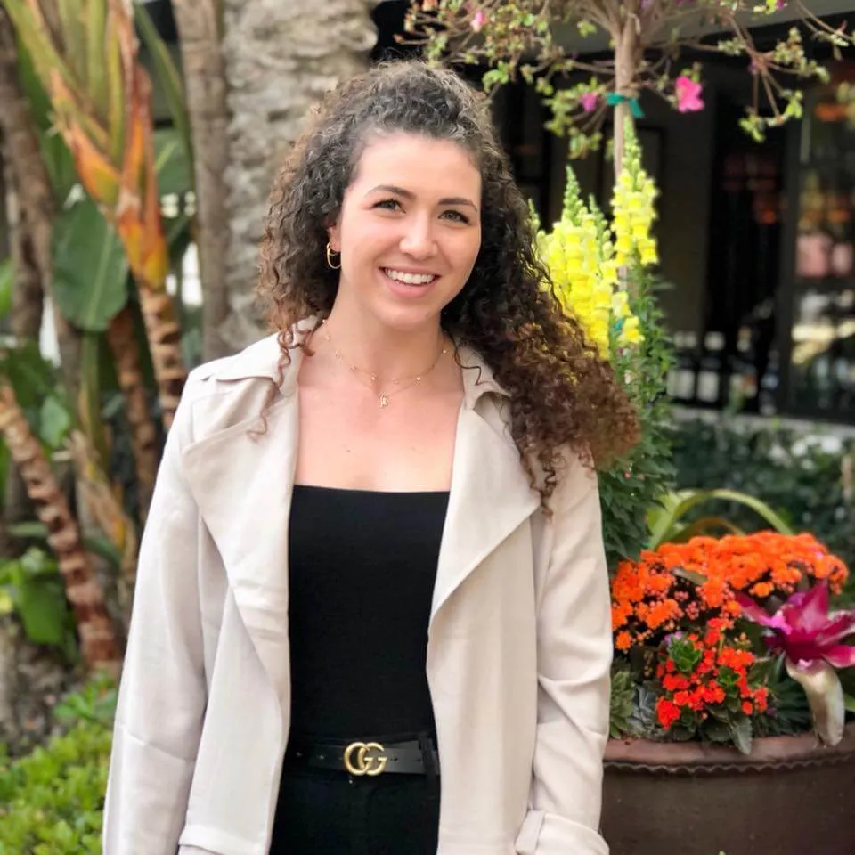 Crafting Workspaces: Tangram's Excellence in Contract Furniture Design.