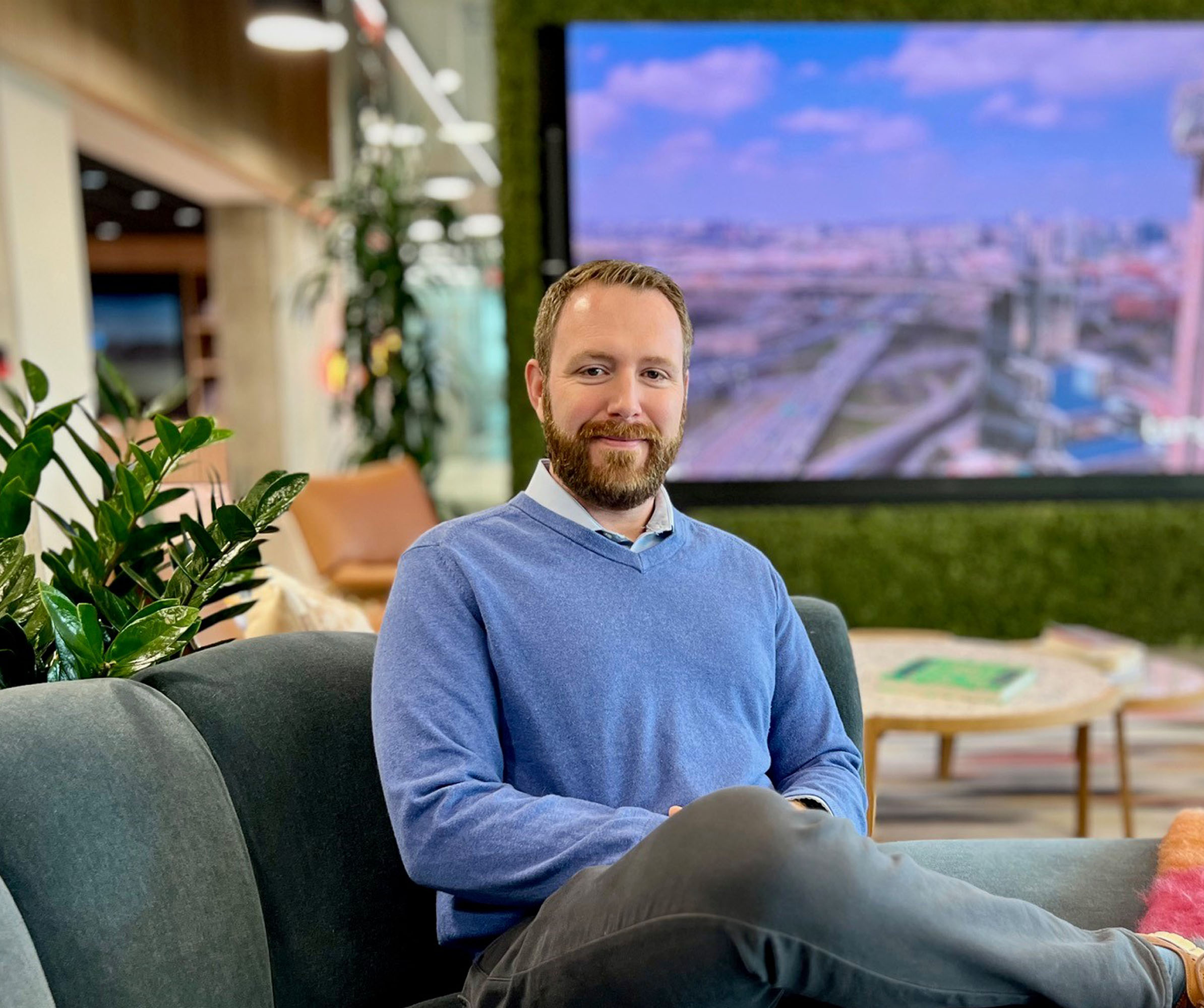 Transforming Workspaces with Cutting-Edge Tech Solutions and Seamless ...