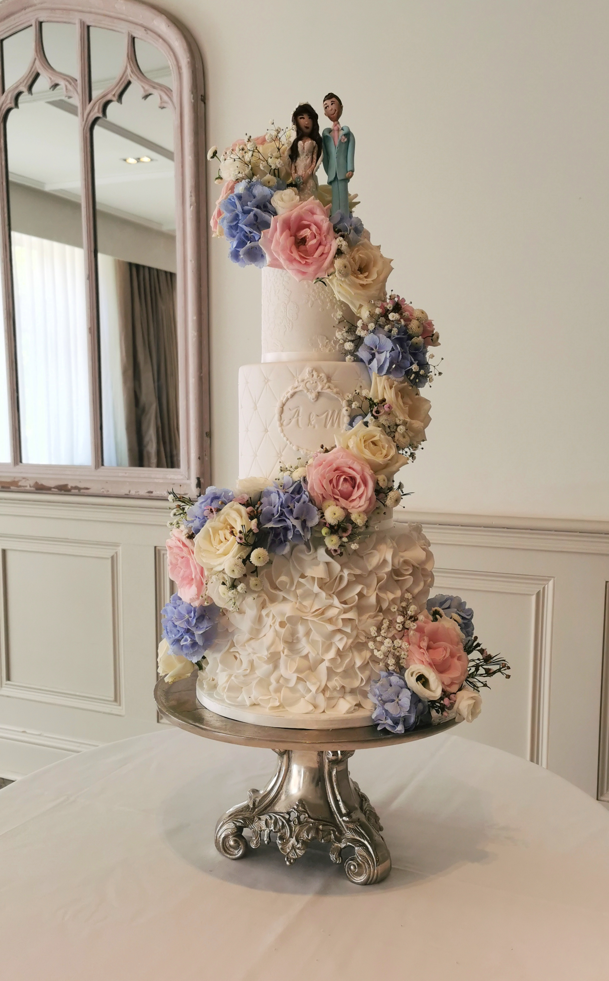 Flower trail wedding cake