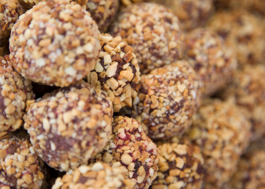 10 Plant-Based Snacks to Pack When You're on the Go
