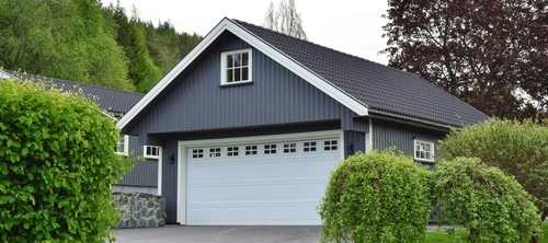 Bygga ut hus: En komplett guide (pris, regler, tips)