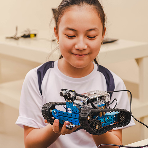 Philippine Christian Gospel School | Academics