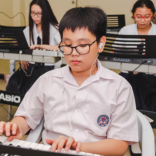 Philippine Christian Gospel School | Academics