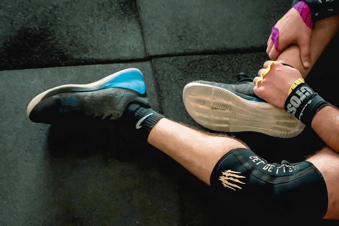 Pinched Nerve? Your Guide to Symptoms, Causes, & Treatment | Dorsal