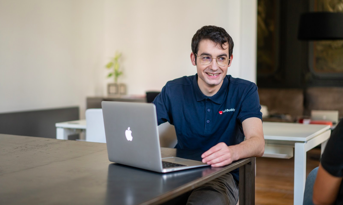 TechBuddy potencia la educación digital en más de 300 escuelas