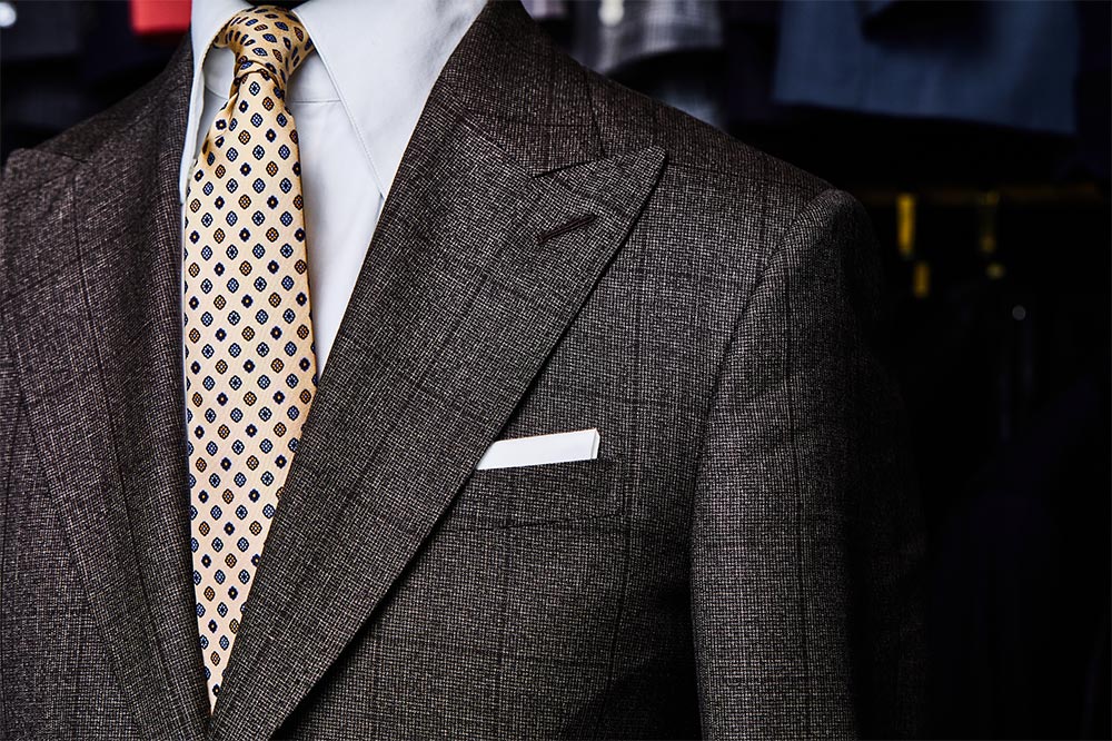 Made To Measure Suits | Custom Tailored | The Bespoke Corner