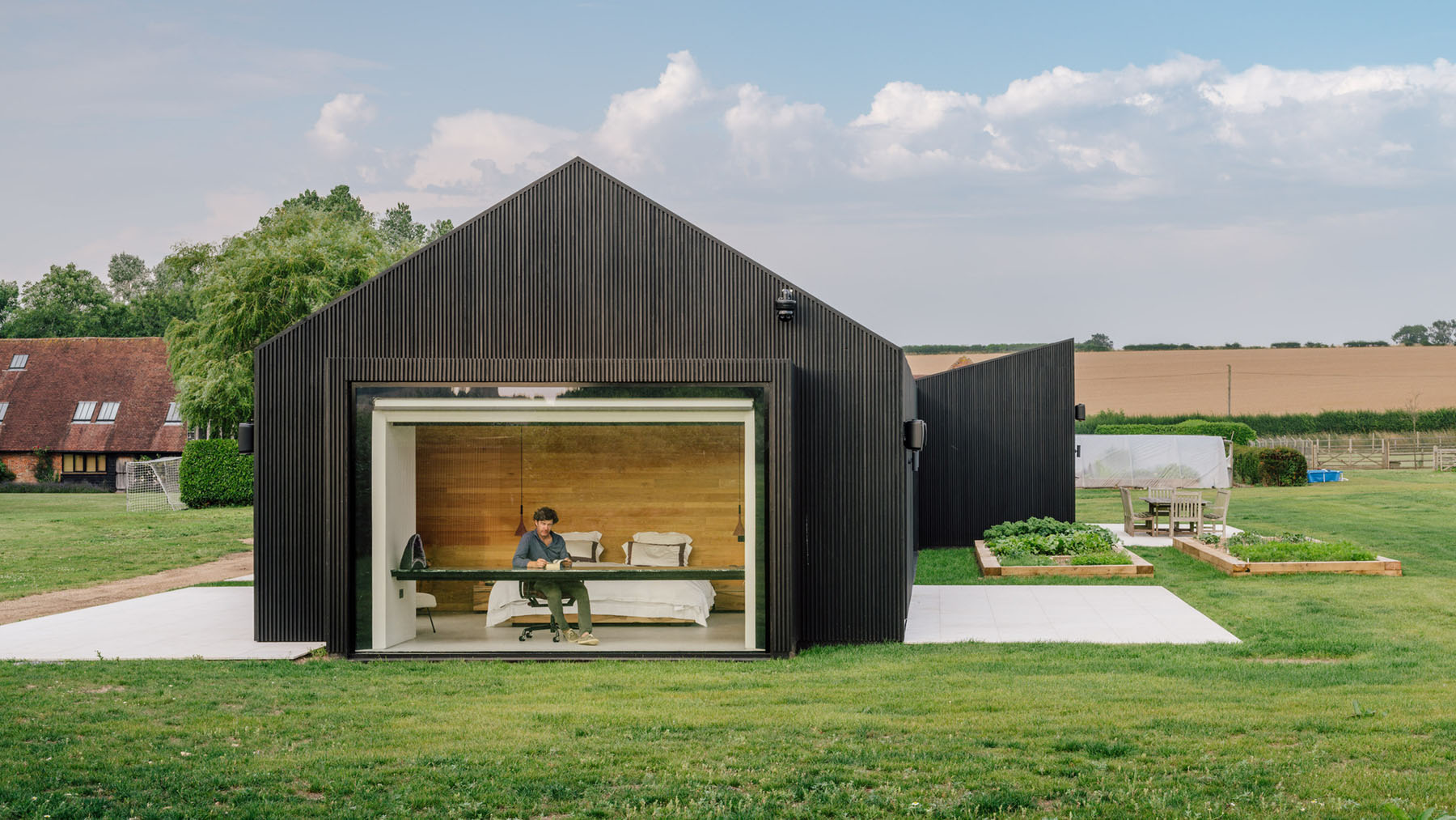 Friends Lab House by AMPS