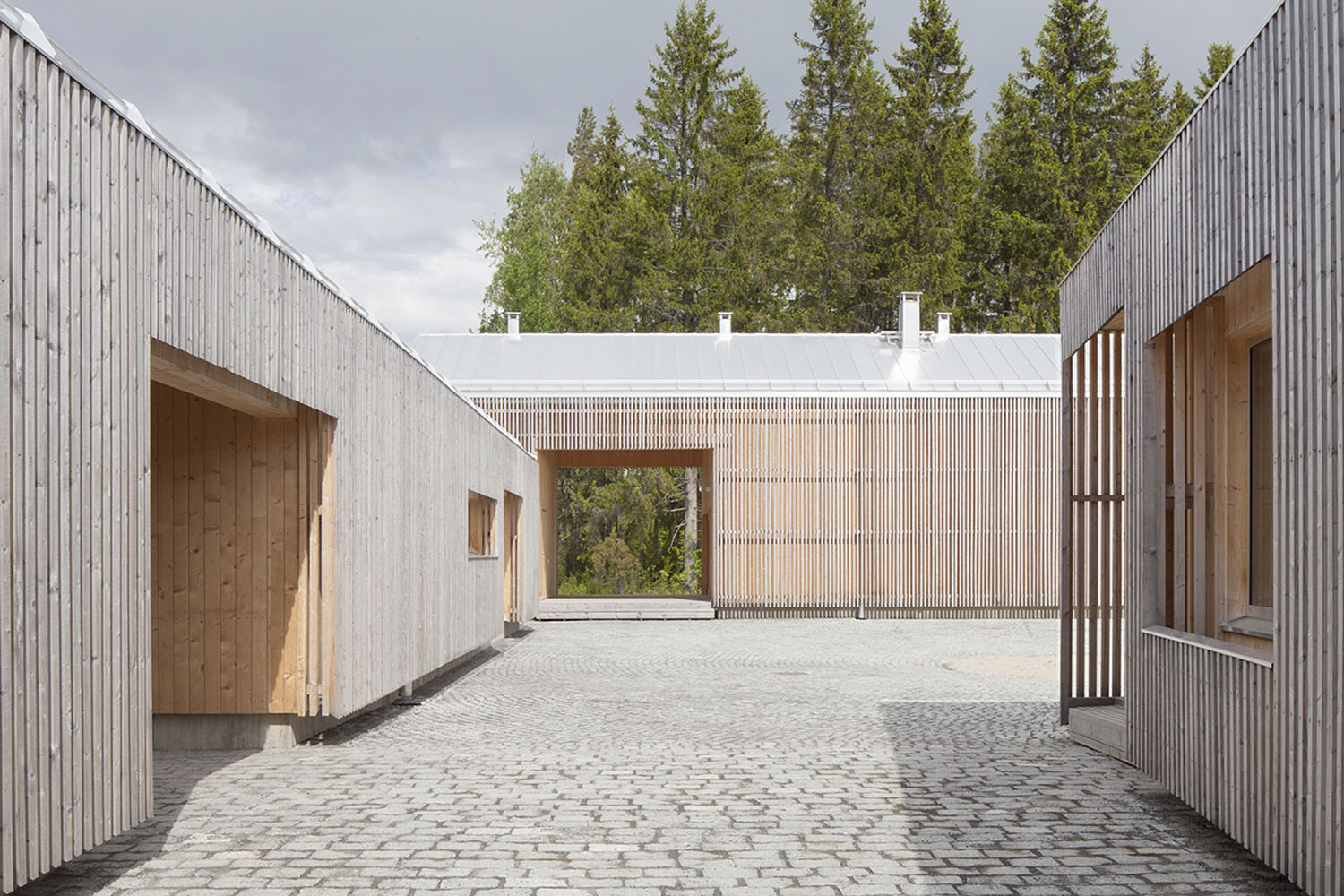 House Riihi by OOPEAA