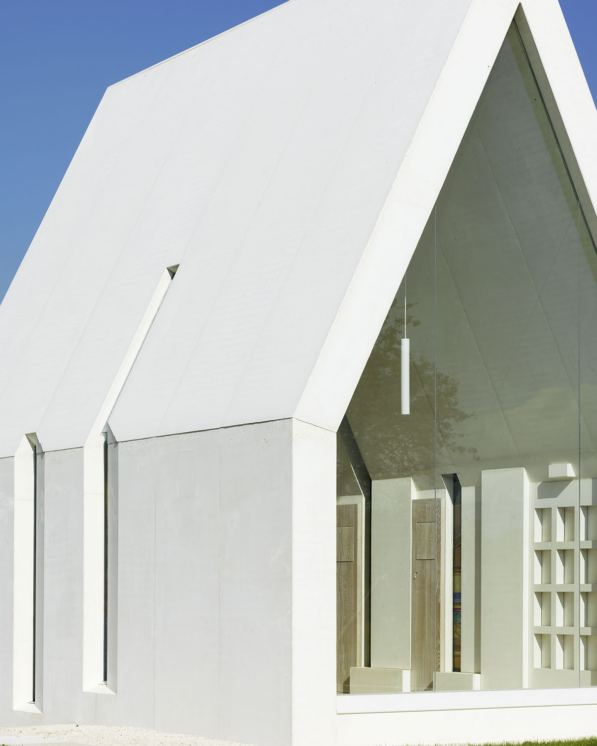 Chapel Maria Magdalena by Sacher Locicero Architectes