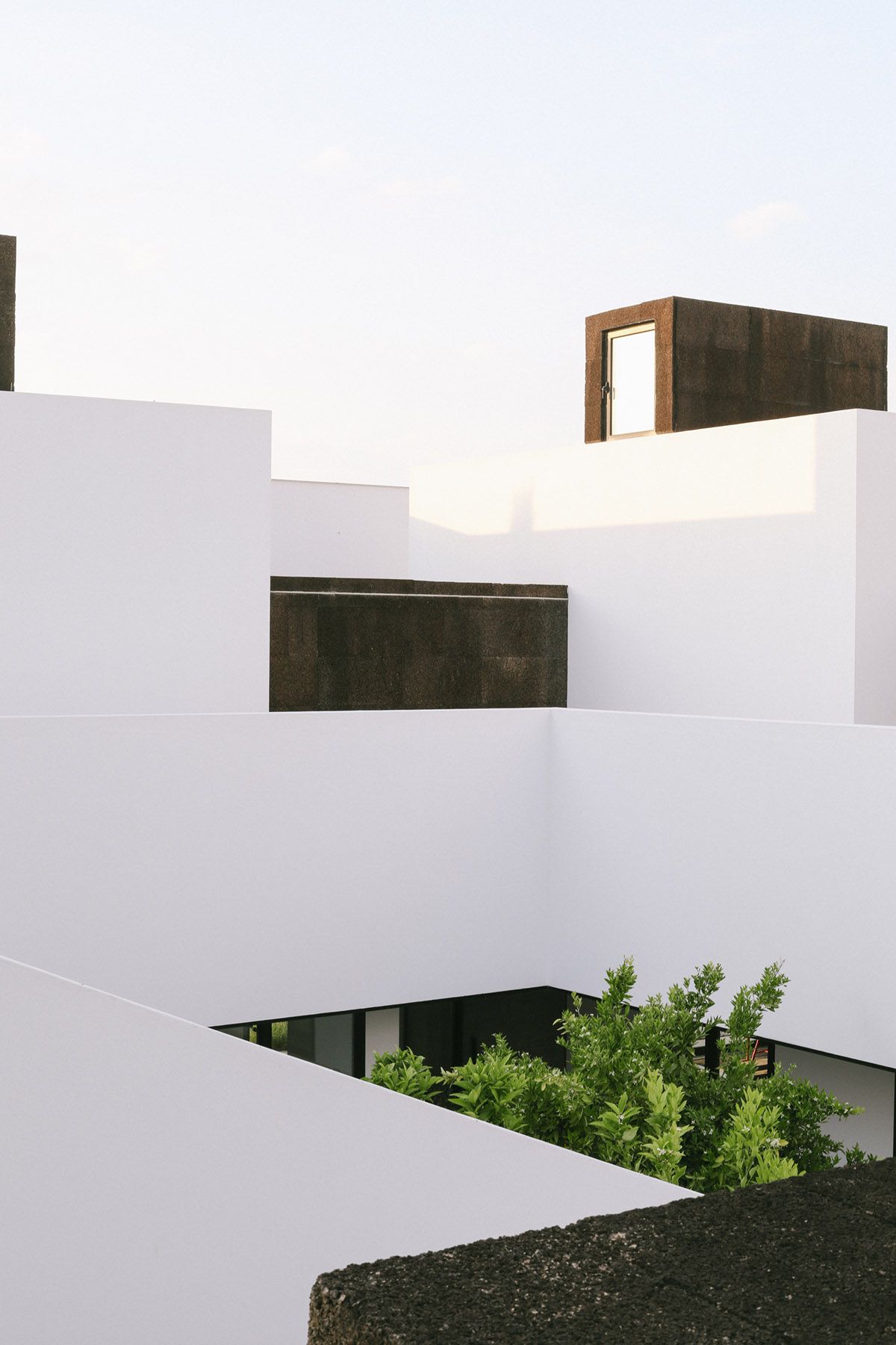 Villa Extramuros captured by Thisispaper Studio