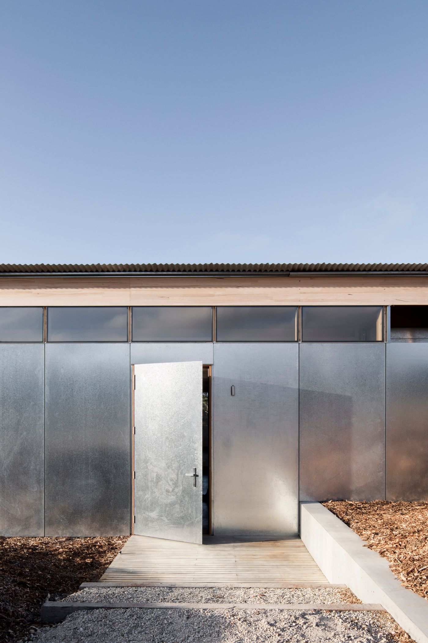 Springhill House by Lovell Burton Architects