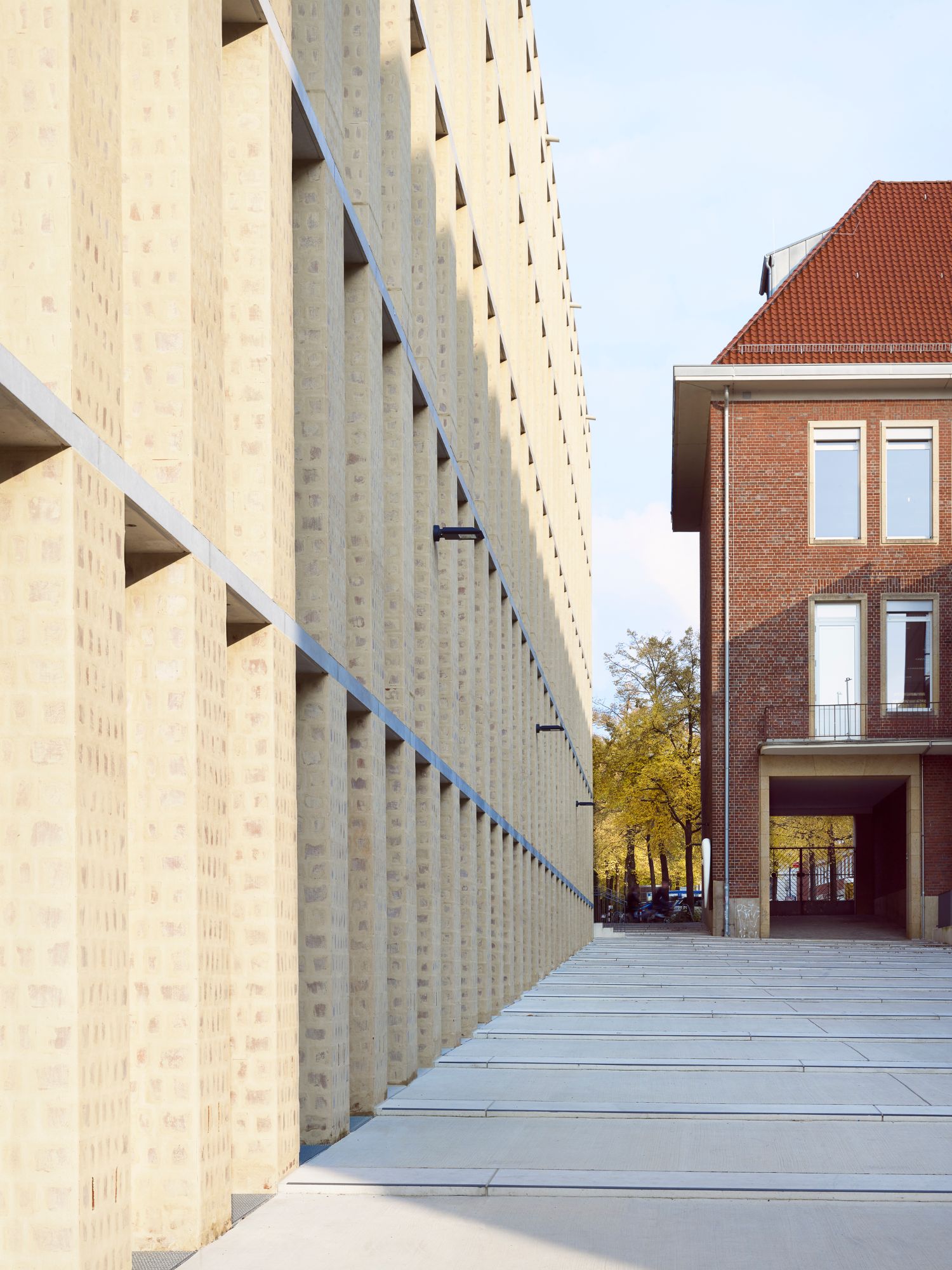 Philosophical Seminar at the Cathedral Square by Peter Böhm Architekten