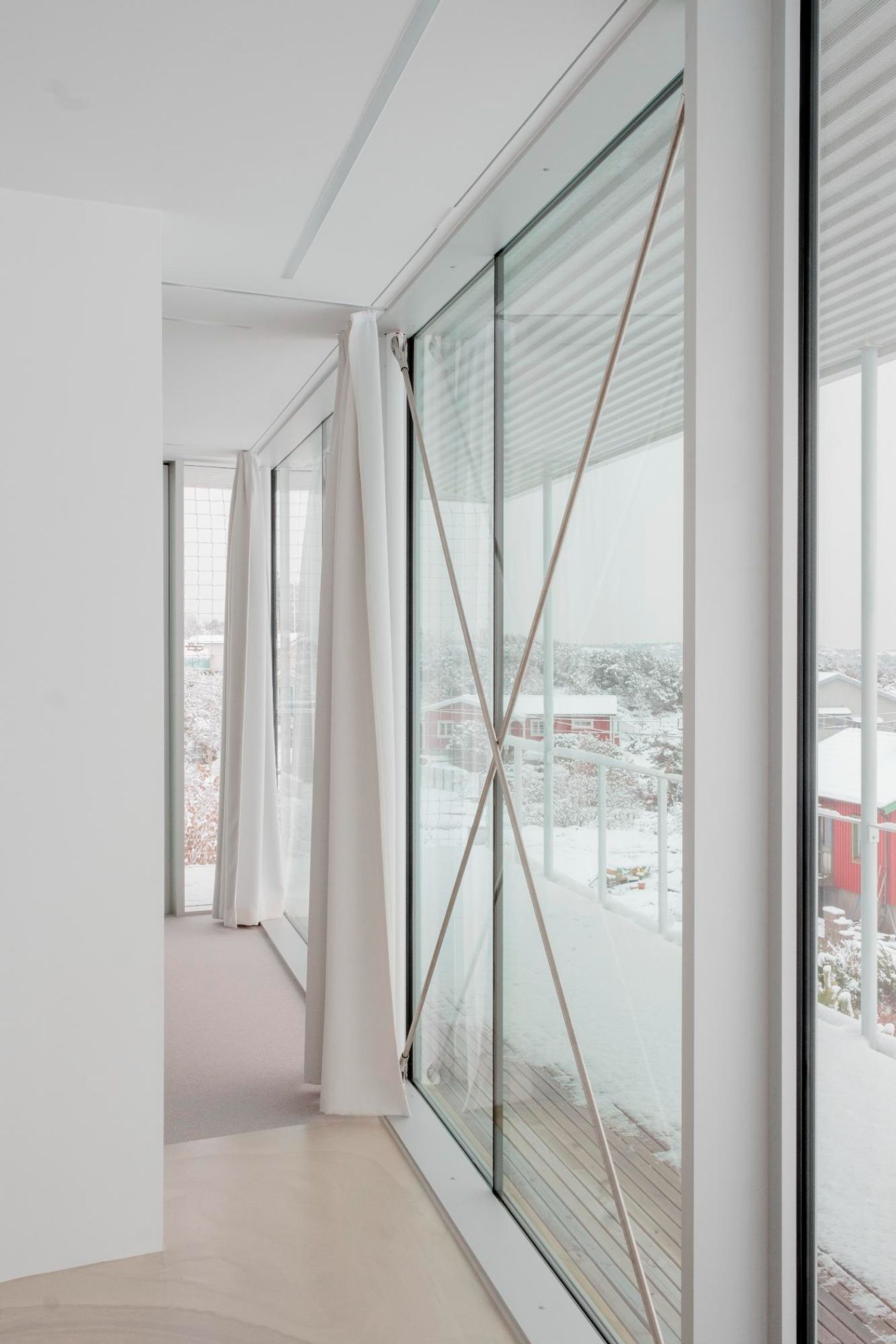 Plastic House II by Unit Arkitektur AB