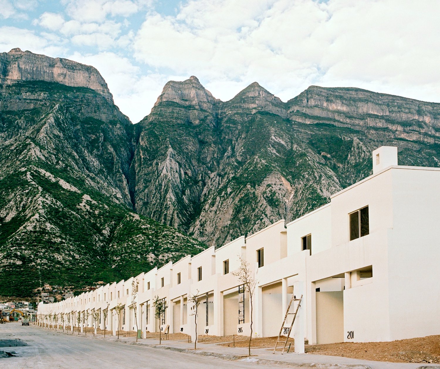 Suburbia Mexicana by Alejandro Cartagena