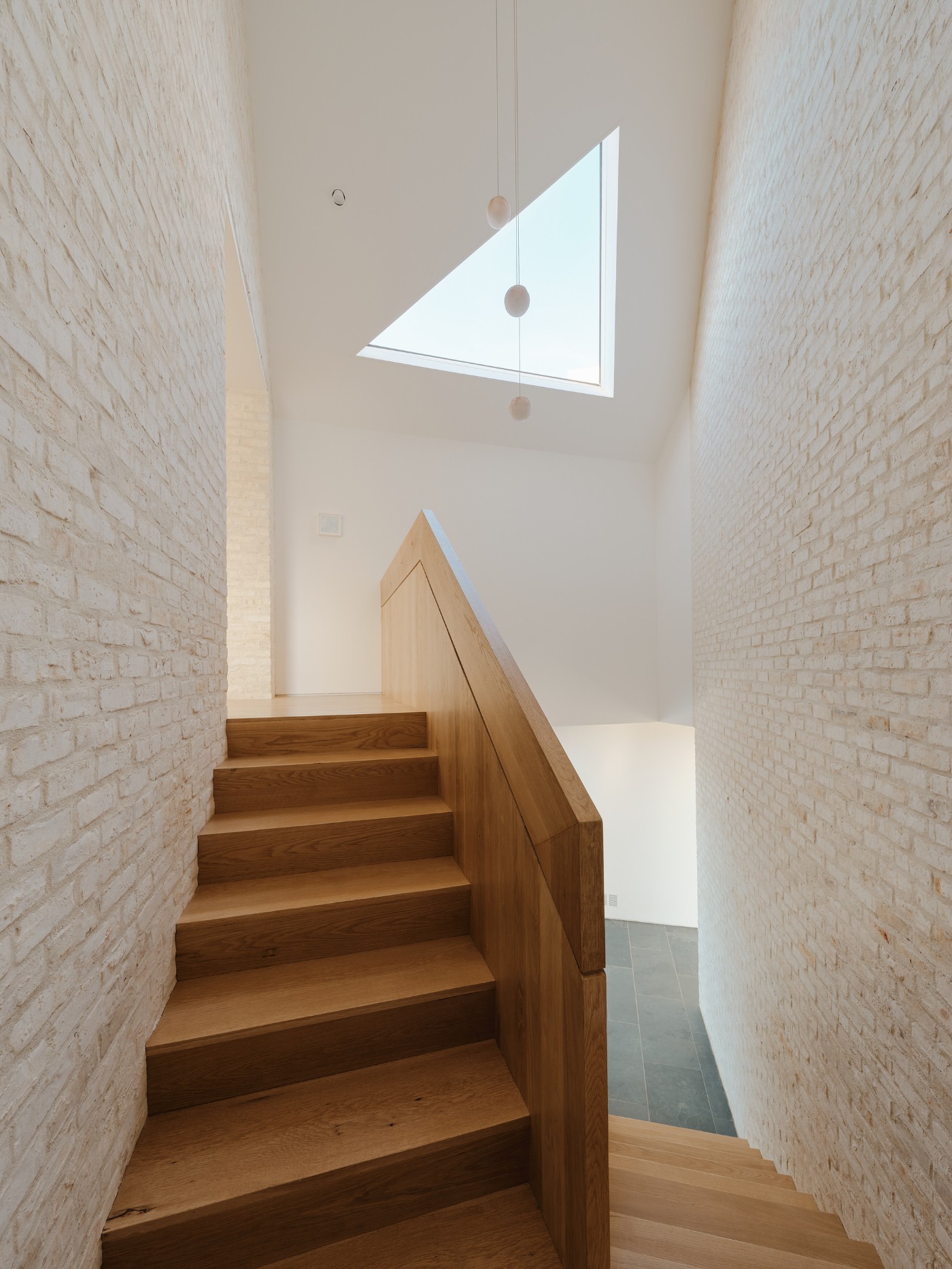 Three Chimney House by TW Ryan Architecture