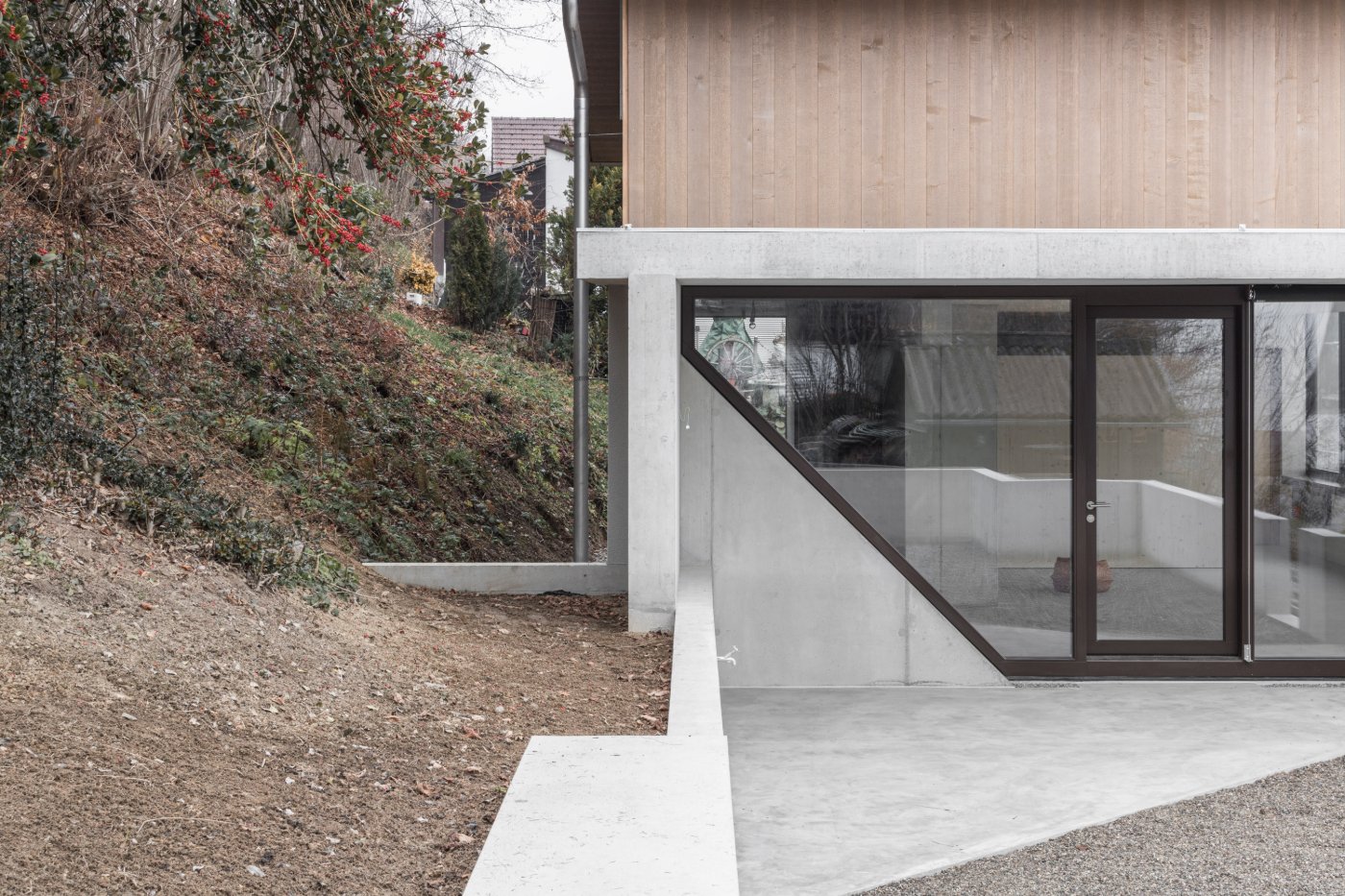 House on a Slope by architectural practice 'by Jung'