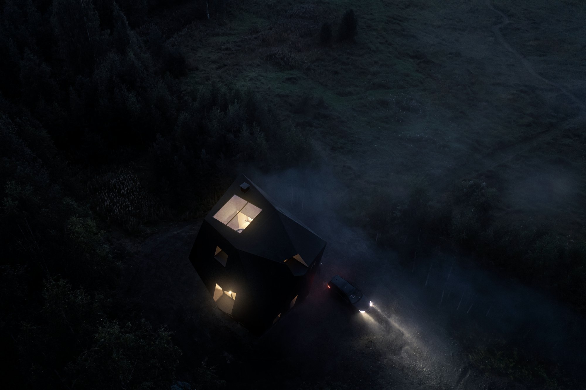 Meteorite Cabin by Ateljé Sotamaa