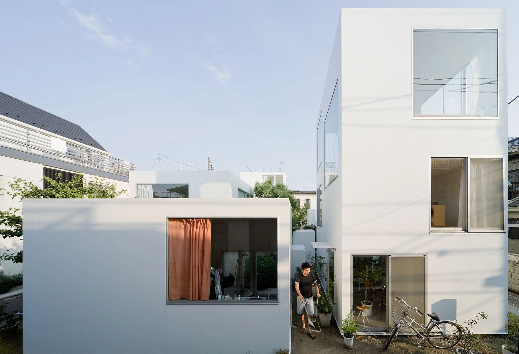 Moriyama House by Ryue Nishizawa / SANAA