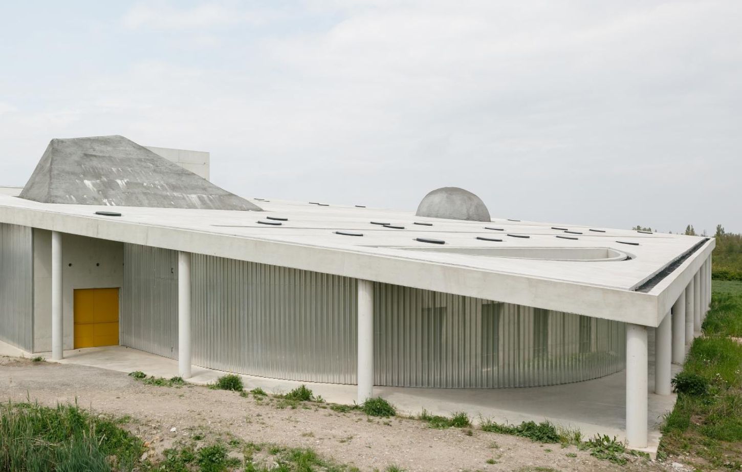 Crematorium by Office KGDVS