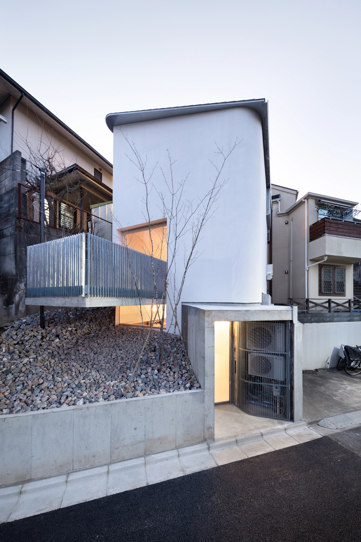House in Zenpukuji by Aoyagi Design