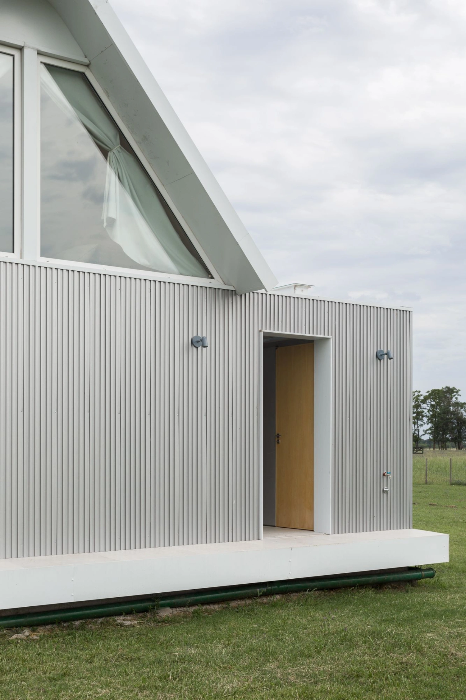 La Escocesa House by DUB Arquitectura