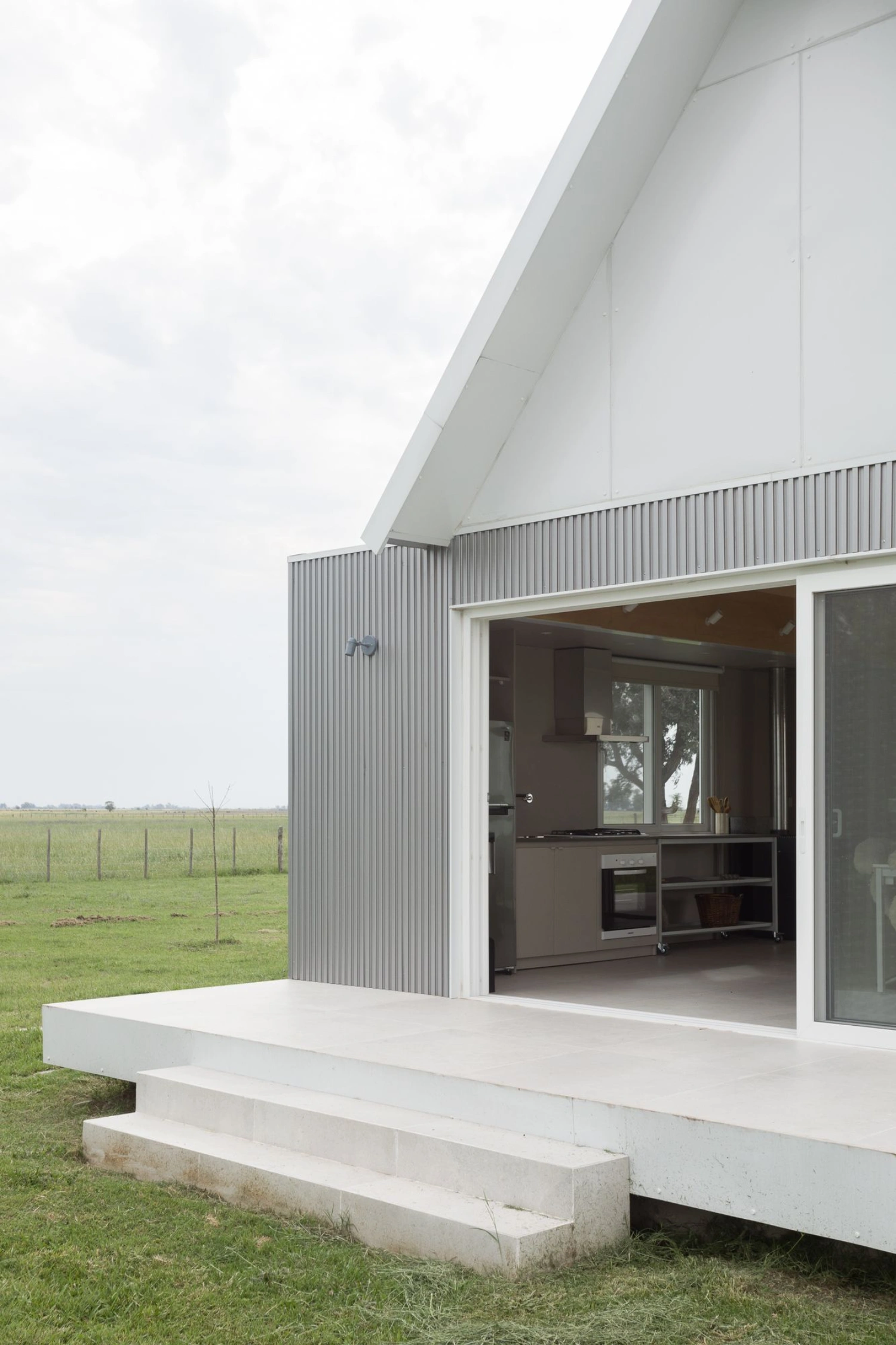 La Escocesa House by DUB Arquitectura