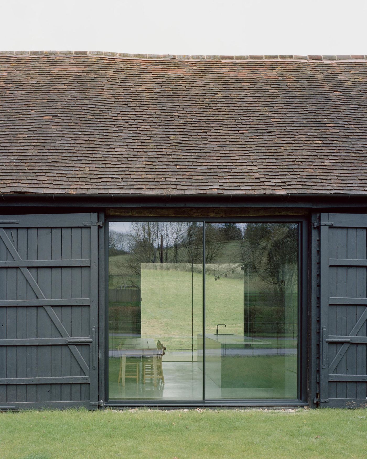 Hunts Green Barn by McLaren Excell