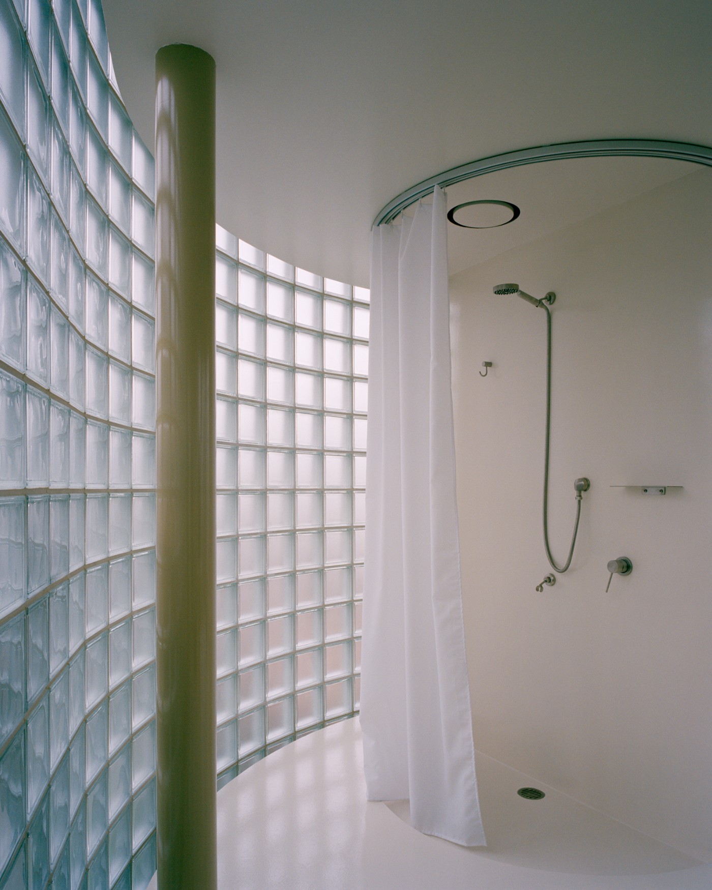 'Glass Block Outbuilding' by Baracco+Wright Architects