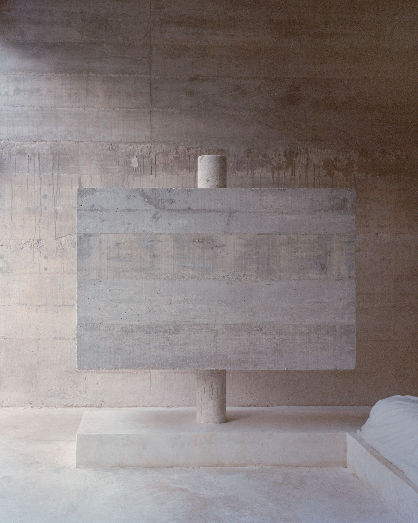 House in Los Cocos by Ludwig Godefroy Architecture