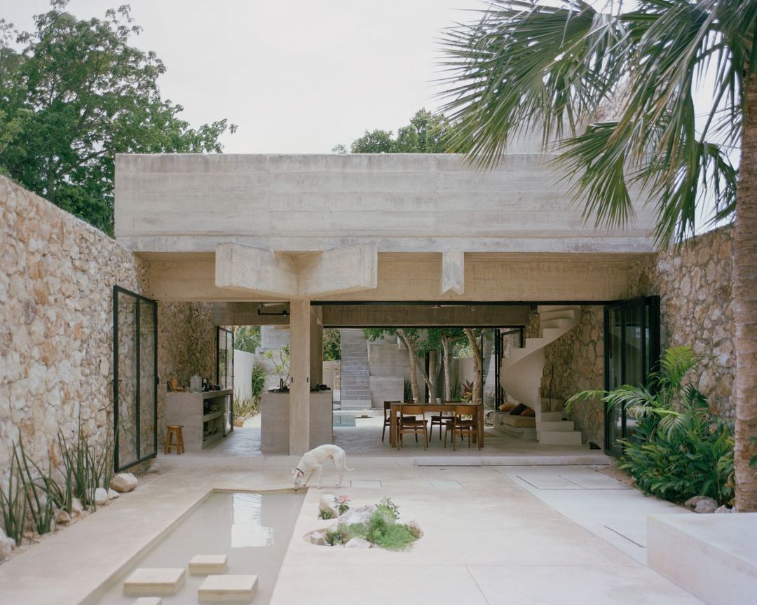 House in Los Cocos by Ludwig Godefroy Architecture